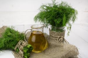 Homemade Dill Oil Recipe | Rustle Up